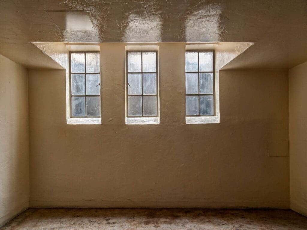 Blinds for Small Basement Windows: Making the Right Choice | Window ...